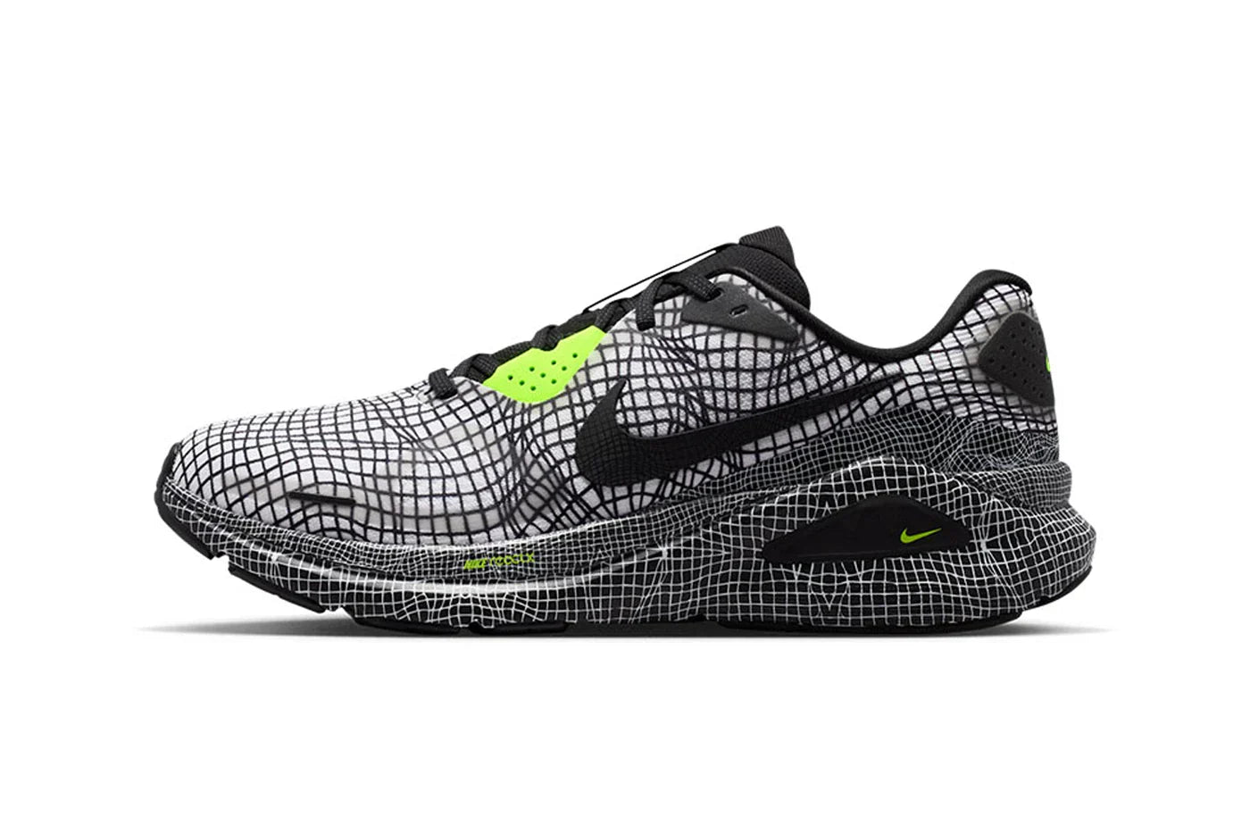 Nike Structure 26 "Black/Volt": Stability for a Matrix-like look 💻 ...